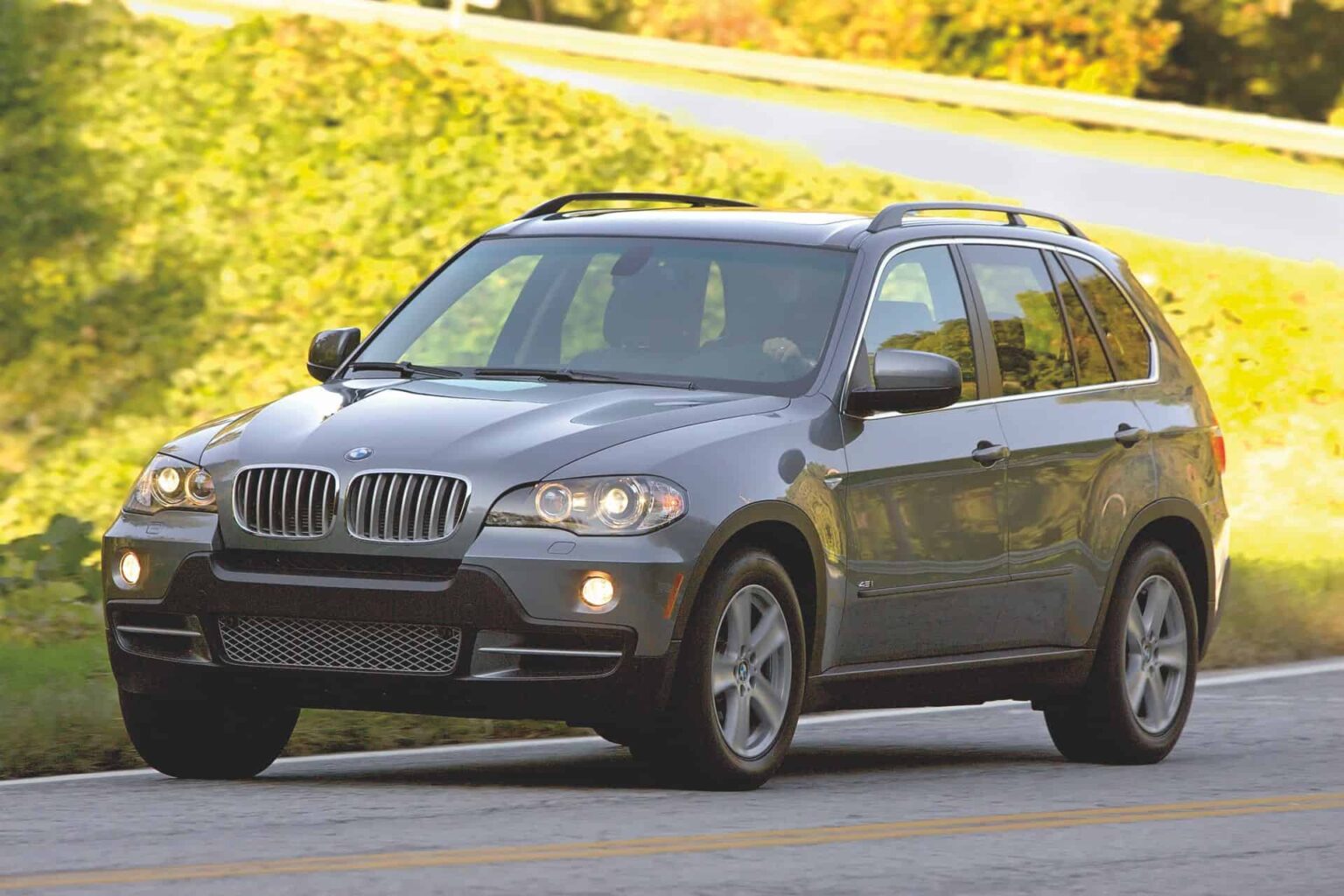BMW X5 E70 dyzelis ar benzinas – k? rinktis?